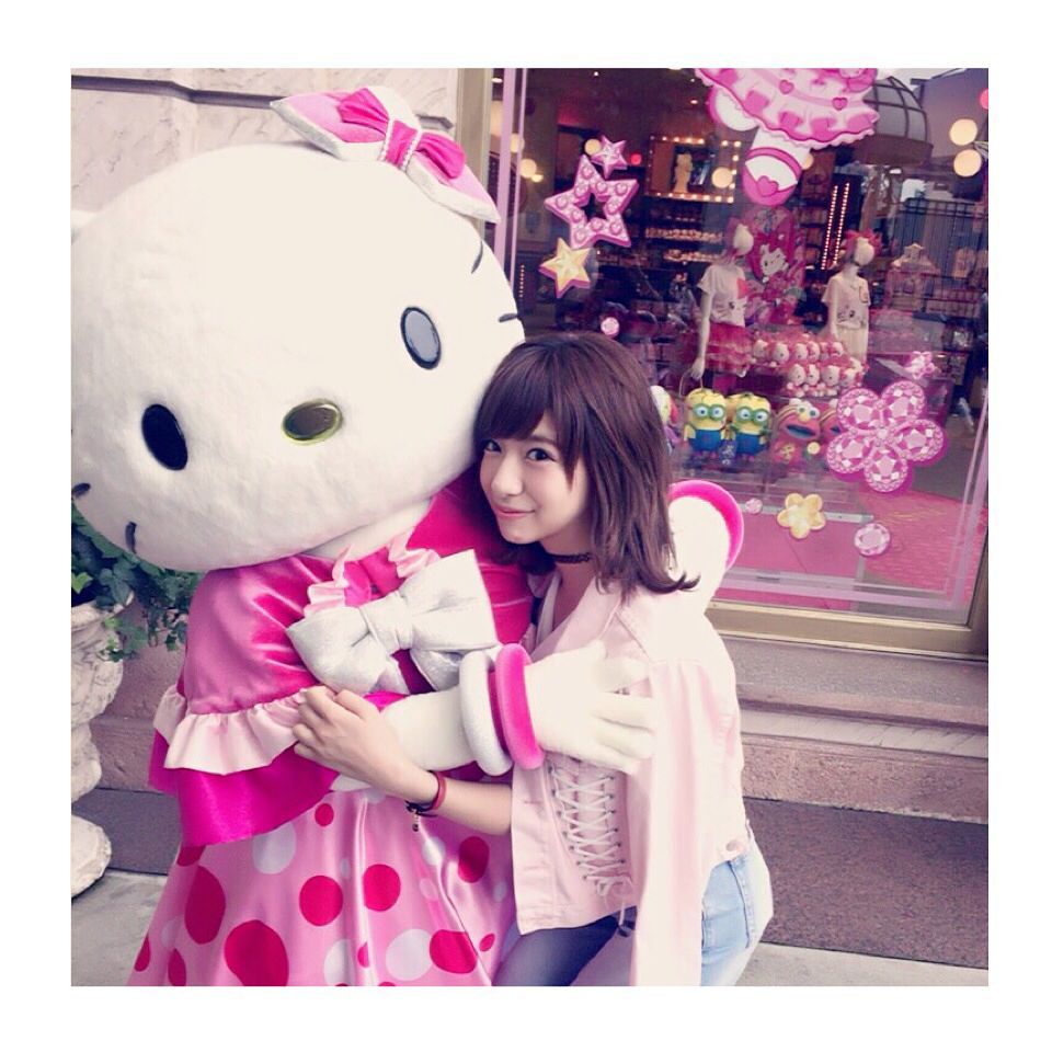 @星島沙也加: キティーちゃん昔からずっと好き#ユニバ #ユニバーサル #USJ... - Moe Zine