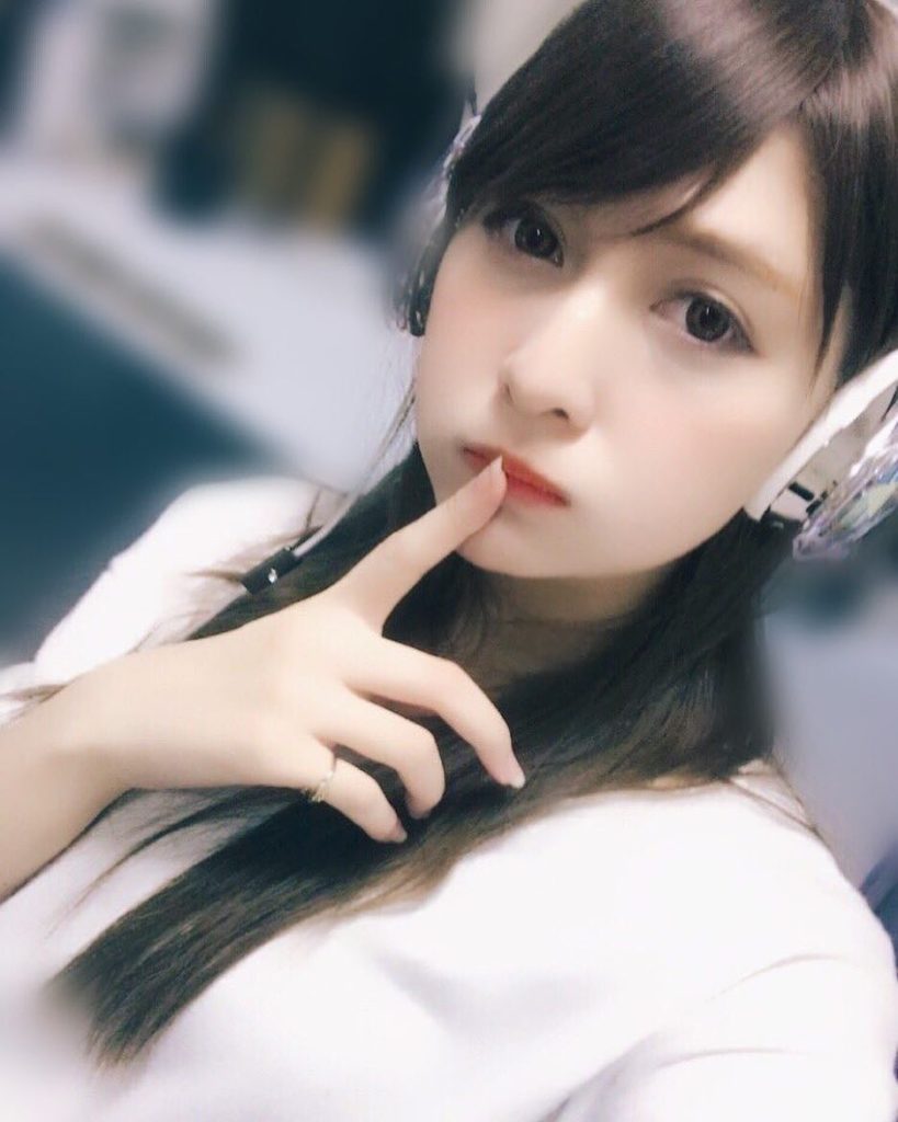 @アンジェラ芽衣: よく寝たあああ 今日も頑張ろっ₍₍ (´･ᴗ･`) ⁾⁾ #アンジェラ芽衣 #あんじぇVSアンジー... - Moe Zine