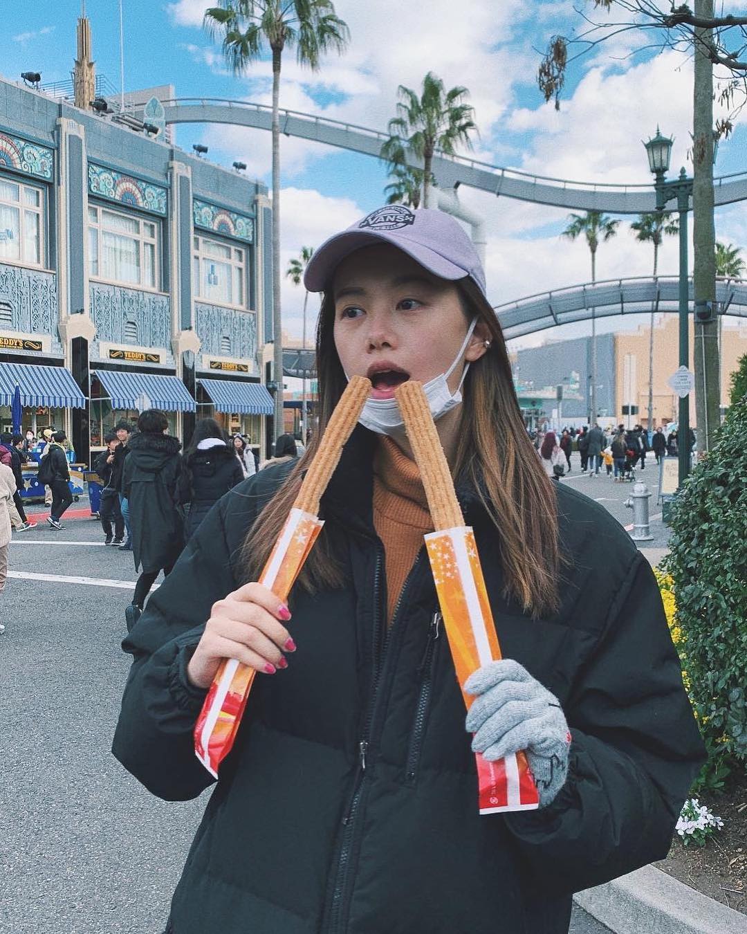 @泉はる: #USJ #universalstudiosjapan... - Moe Zine