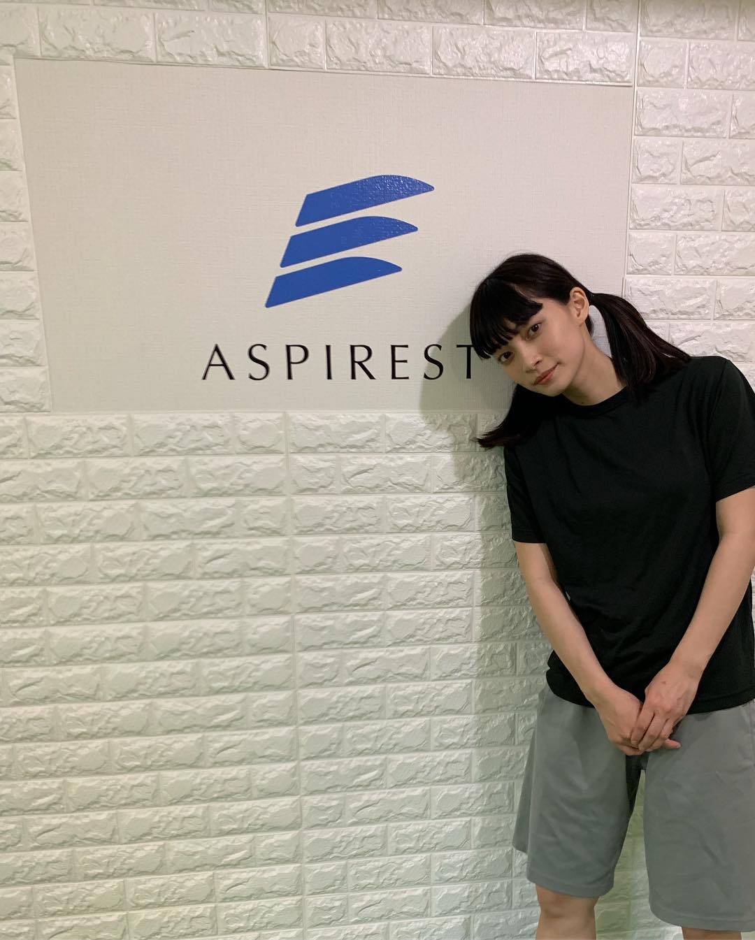 @田中真琴: . この間も行ってきました @aspi_gym この動画は撮影用に軽い重りだから楽勝の顔してる ヒップアップ頑張りたいっ！！！！ #アスピレスト #asp #... - Moe Zine