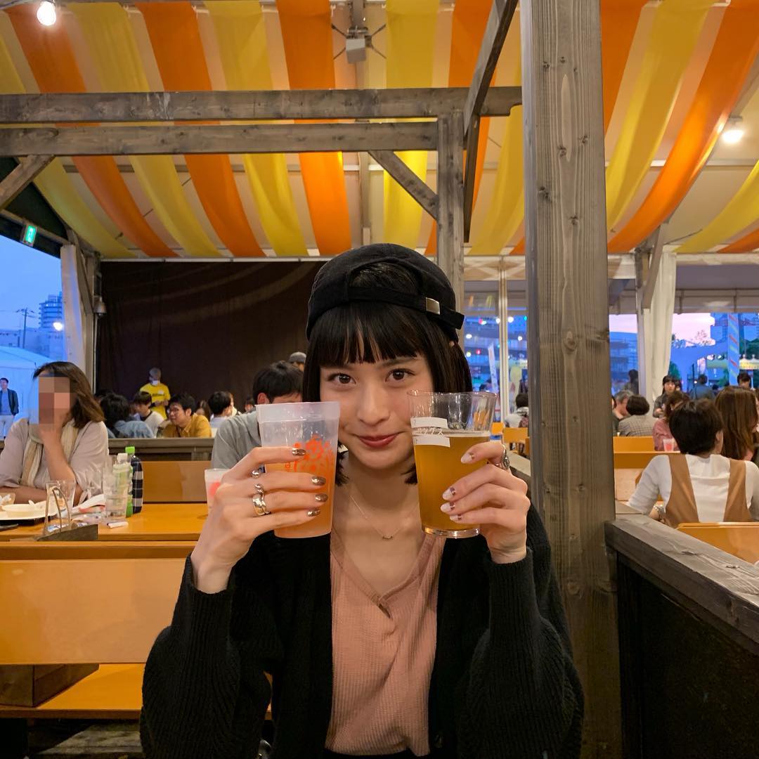 @横田ひかる: かんぱーい！ やんちゃ帽子 #GW... - Moe Zine