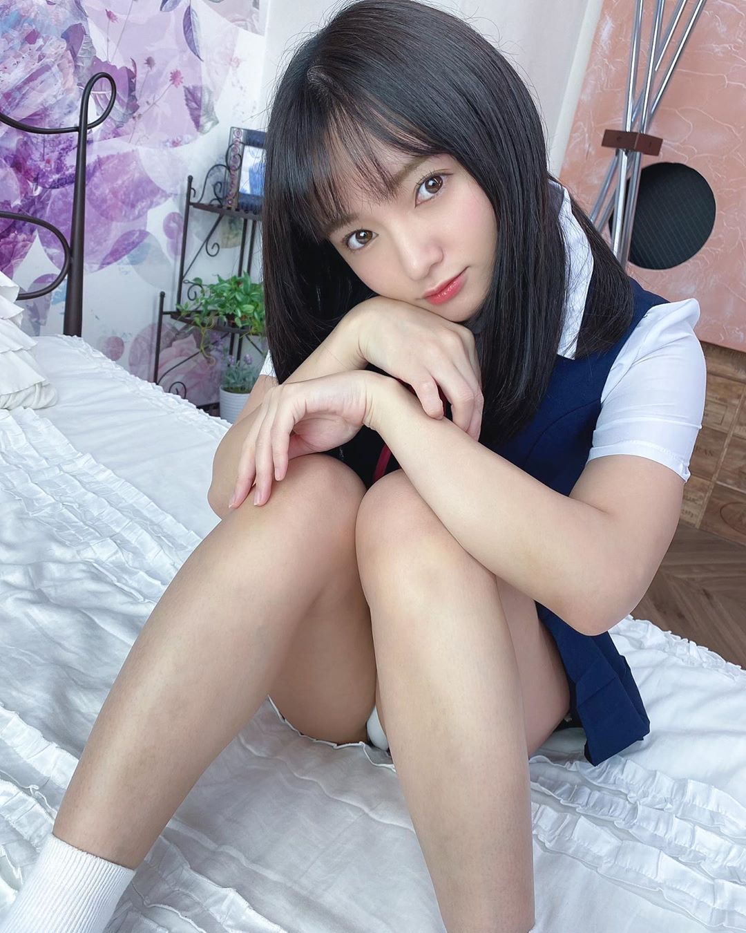 @西永彩奈: また、ちら。このシリーズいっぱいある！ #制服#ジャンスカ#JK#schooluniform#japanesegirl... - Moe Zine