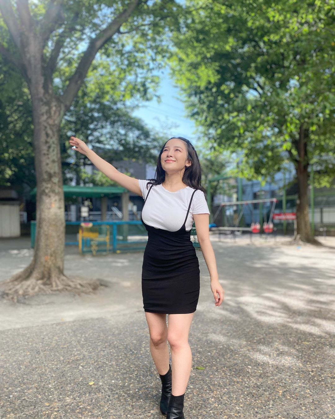 @天木じゅん: . . 清々しい写真のイメージ (汗だく) (身長149cm) (Icup) (着衣巨乳) . . tops @zara skirt @lily_clos... - Moe Zine