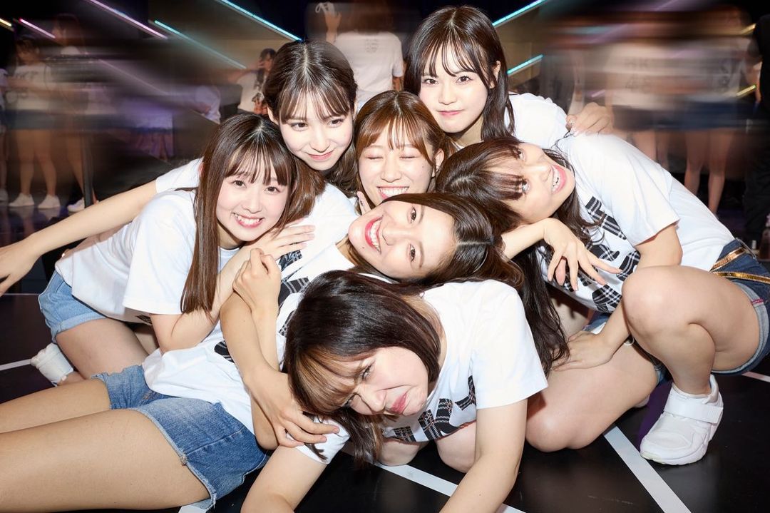 @中西智代梨: いい写真いっぱい #hkt48 #10周年... - Moe Zine