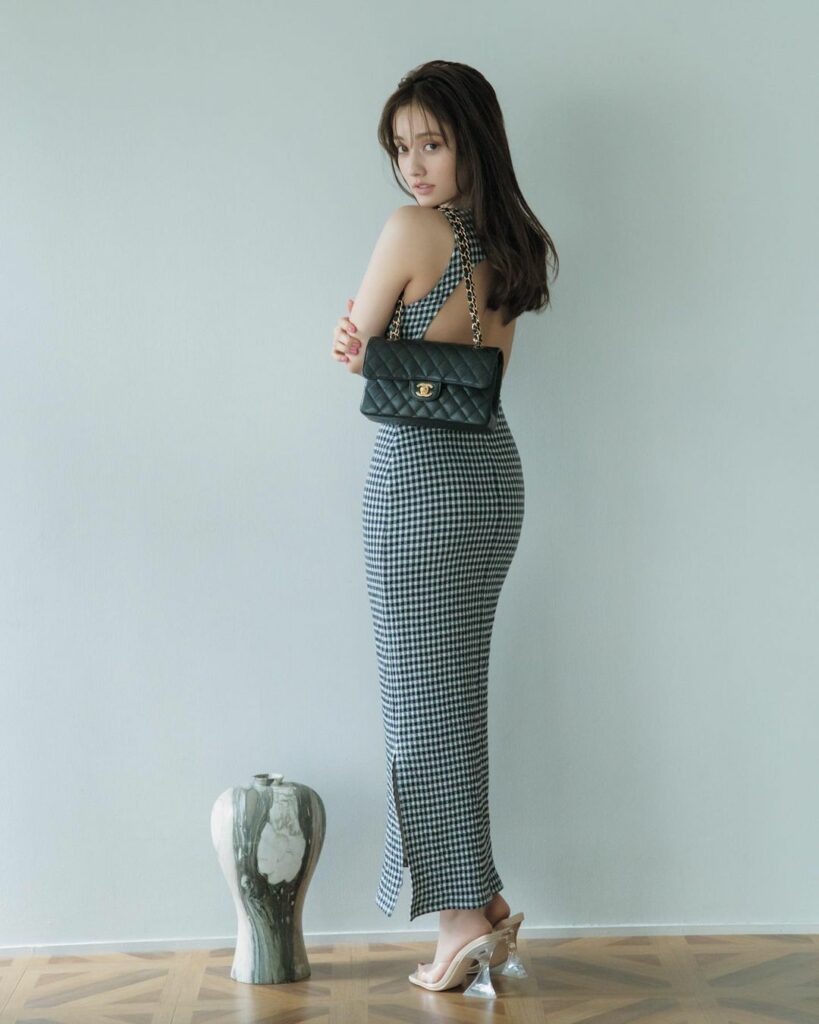 Maria Tani - Moe Zine