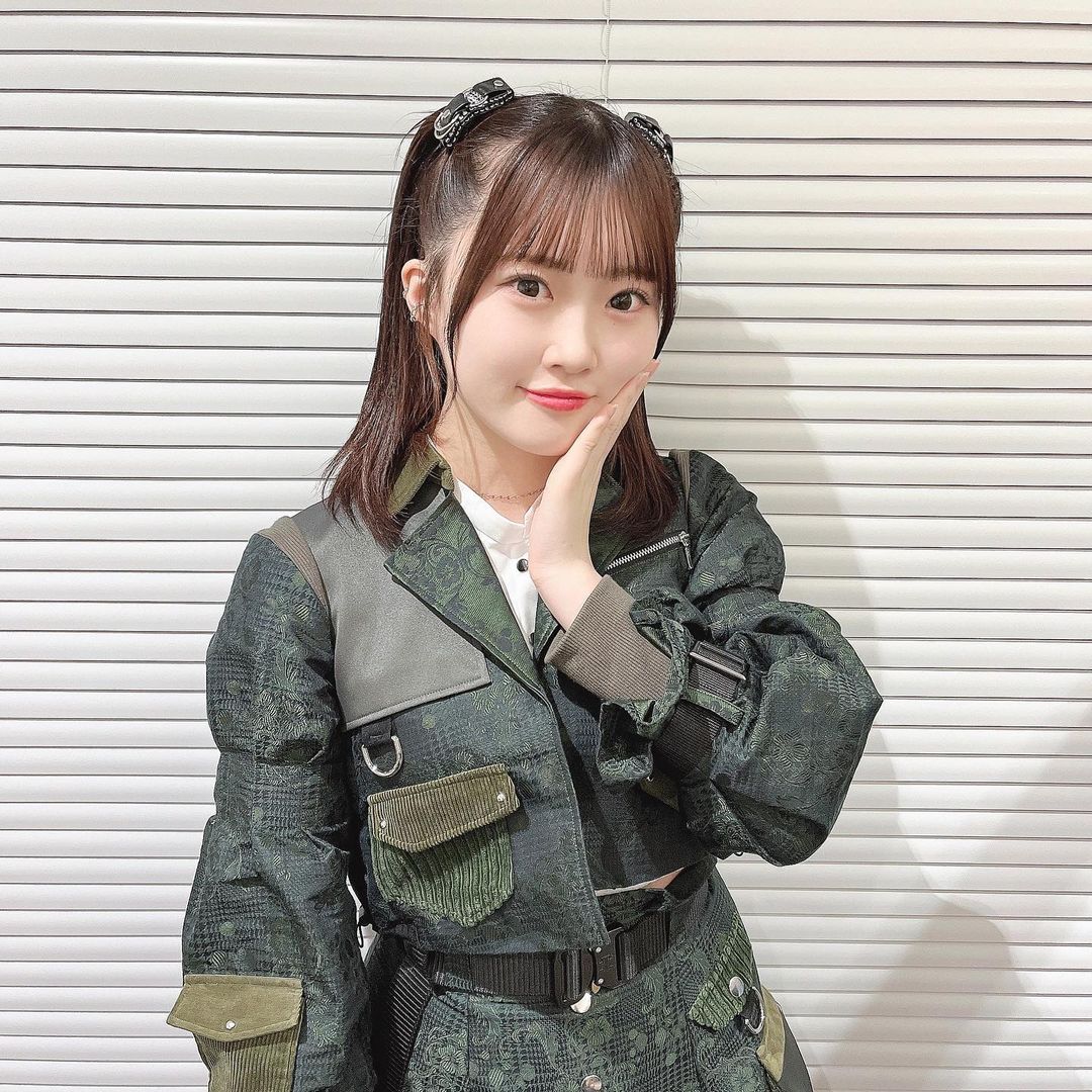 山根涼羽 根も葉もrumor 衣装 Akb衣装 ハーフツイン Akb48 Moe Zine