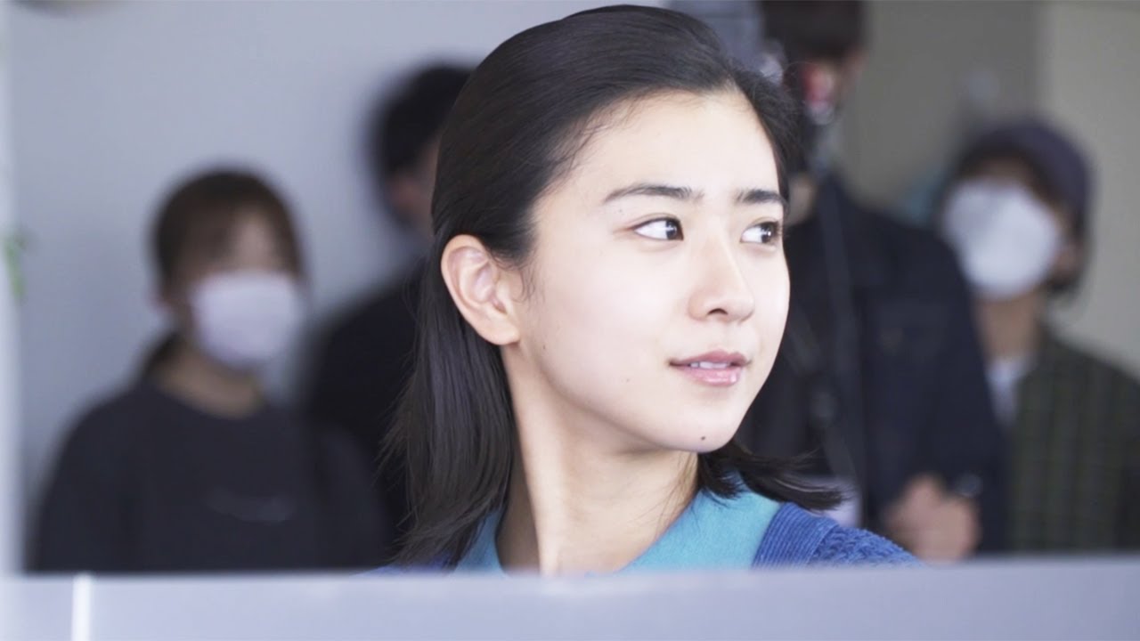 黒島結菜、インドア派？アウトドア派？「山の中でキャンプしてみたい」 JT新CM「ひといき習慣」シリーズメーキング - Moe Zine