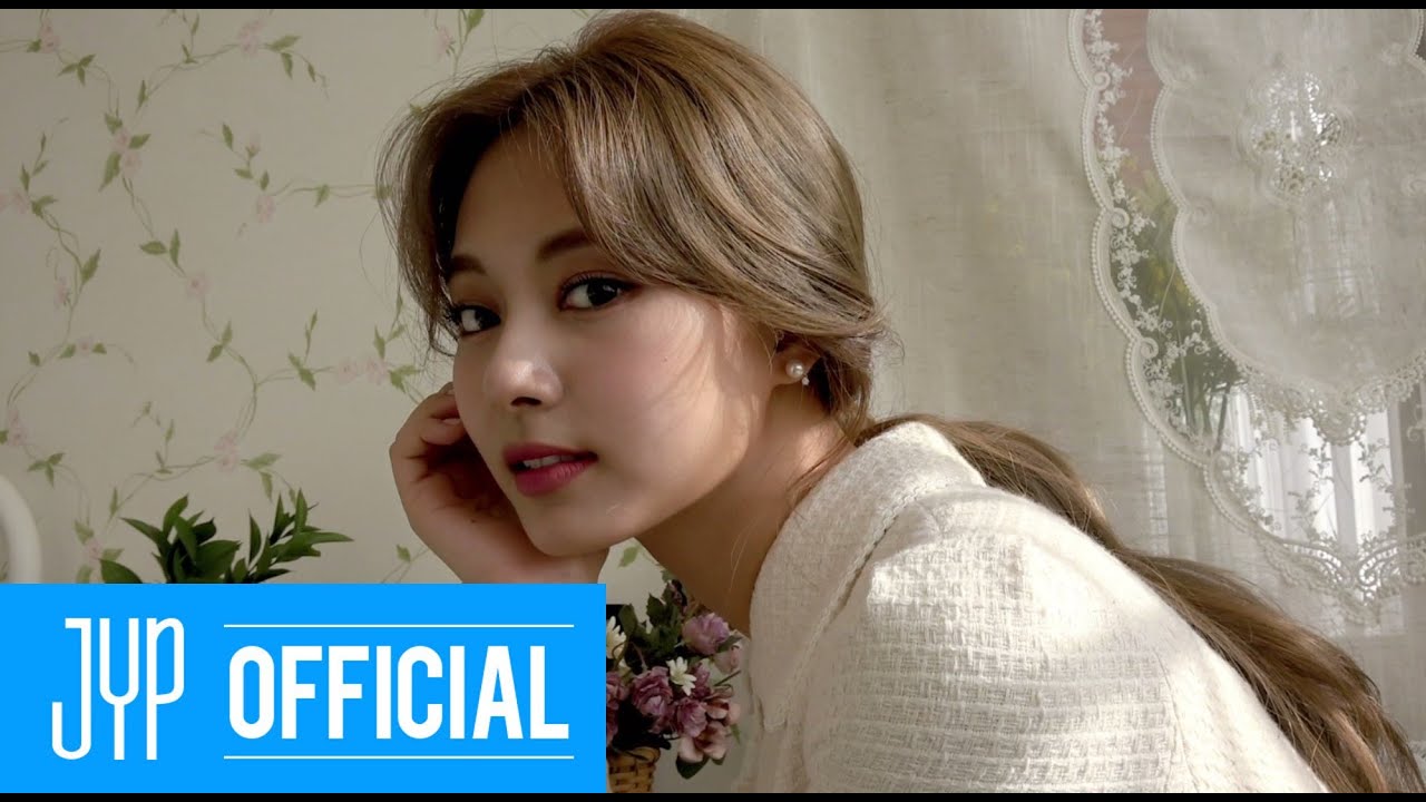 Yes, I am Tzuyu. Making Video - Moe Zine