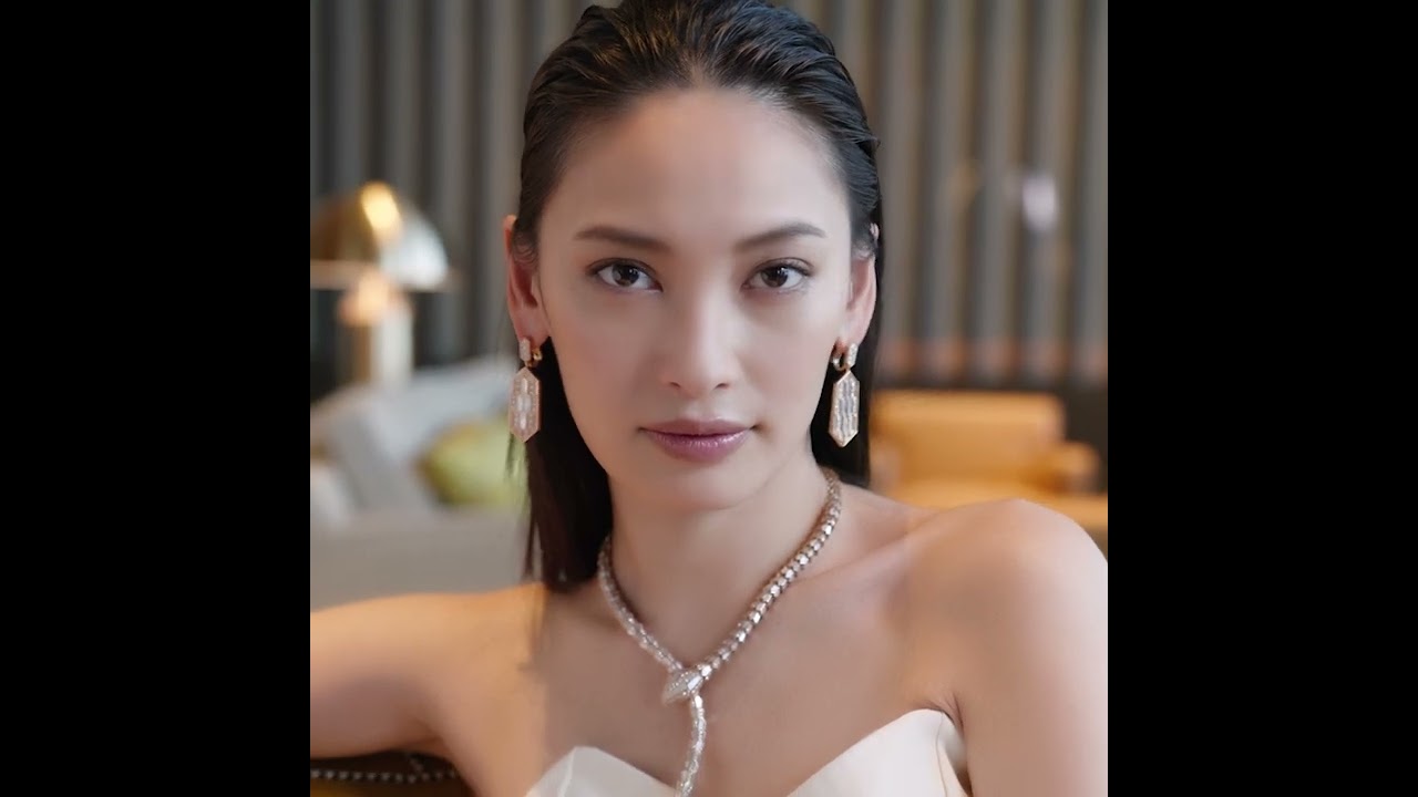 「ブルガリ」×大政 絢さん『セルペンティ』と過ごす美しい時間【PR】 - Moe Zine