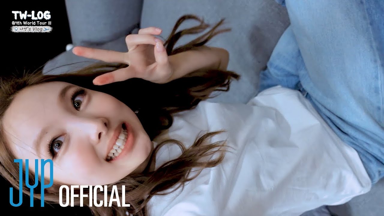 TW-LOG @ 4th WORLD TOUR 'Ⅲ' ep.NAYEON - Moe Zine