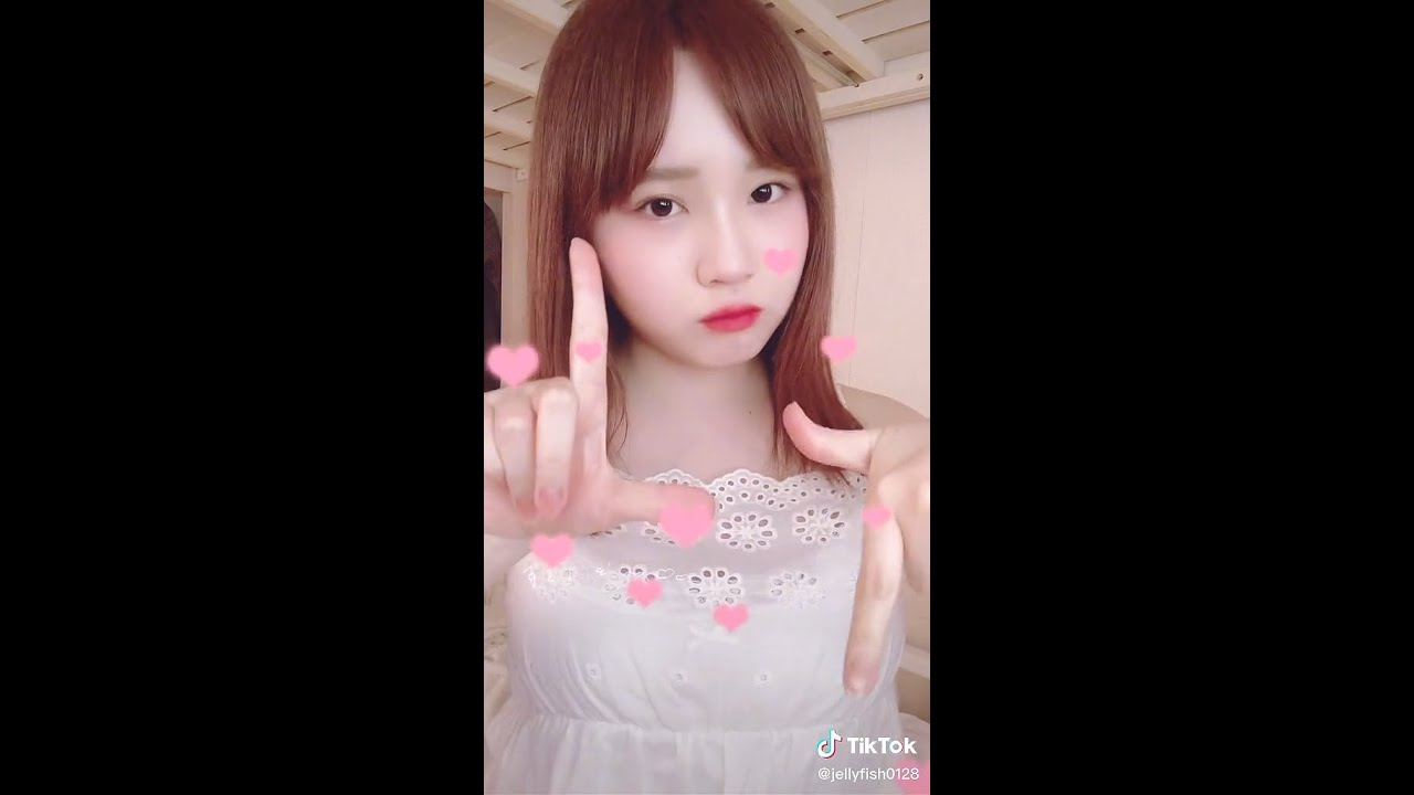 220823 [TikTok] 荒巻美咲 / 아라마키 미사키 - Moe Zine