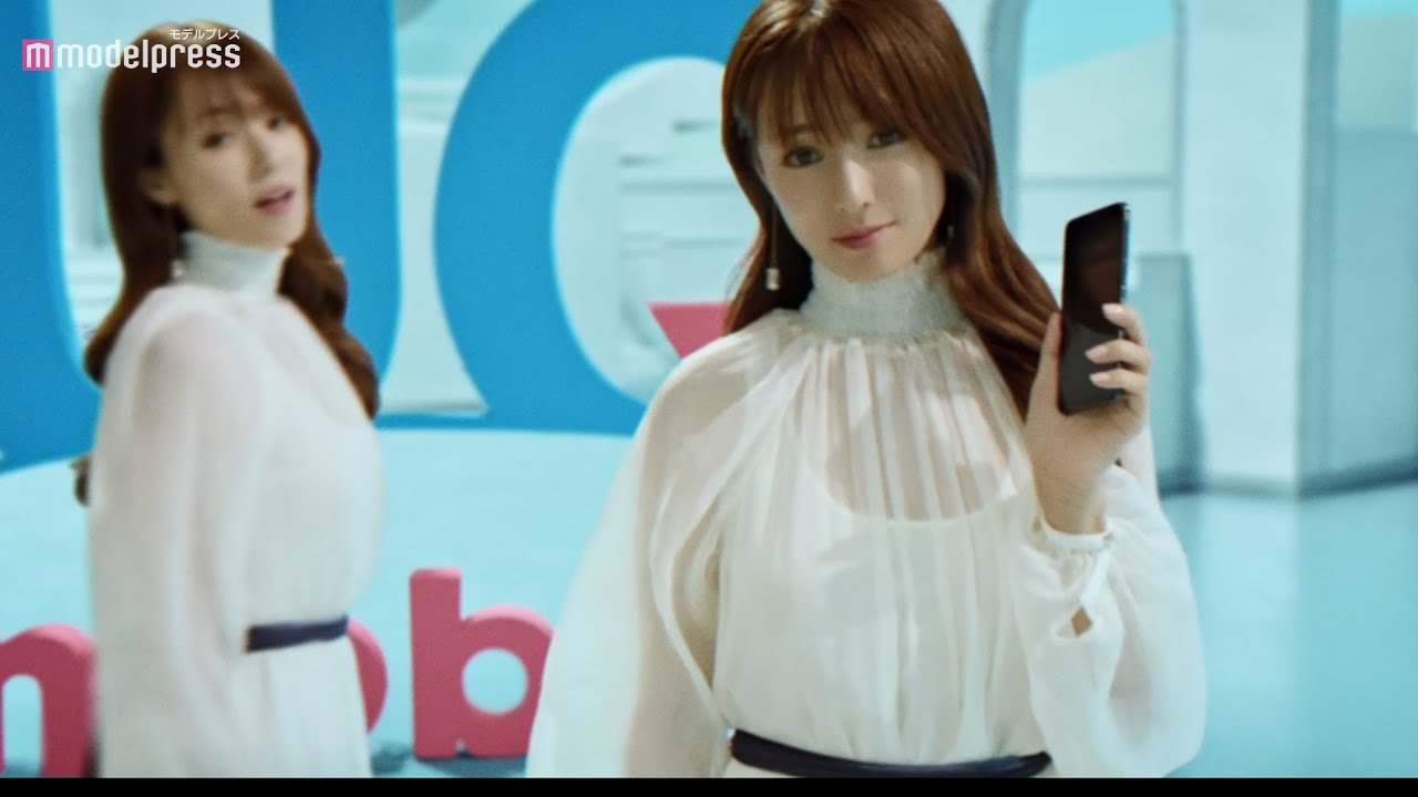 深田恭子が分身！？爽やかに語りかける「UQ mobile」新CM - Moe Zine