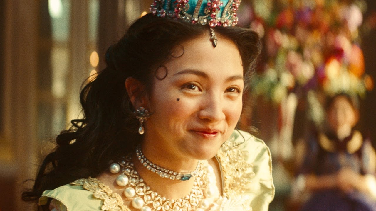 “女王様”満島ひかり、松田龍平の馬ものまねに思わず噴き出す UQ mobile「UQUEEN」新CM「馬」編 - Moe Zine