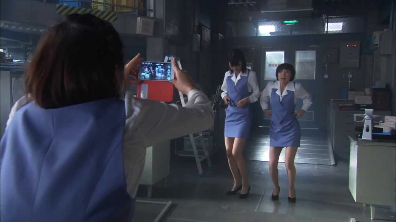 【HD】 GALAXY S4×ショムニ2013「デュアルカメラ」篇 CM(30秒) - Moe Zine