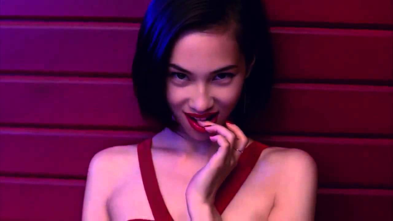 【水原希子（みずはらきこ）】出演CM SUZUKI ワゴンRスティングレー TVCM「15秒の誘惑」篇 - Moe Zine