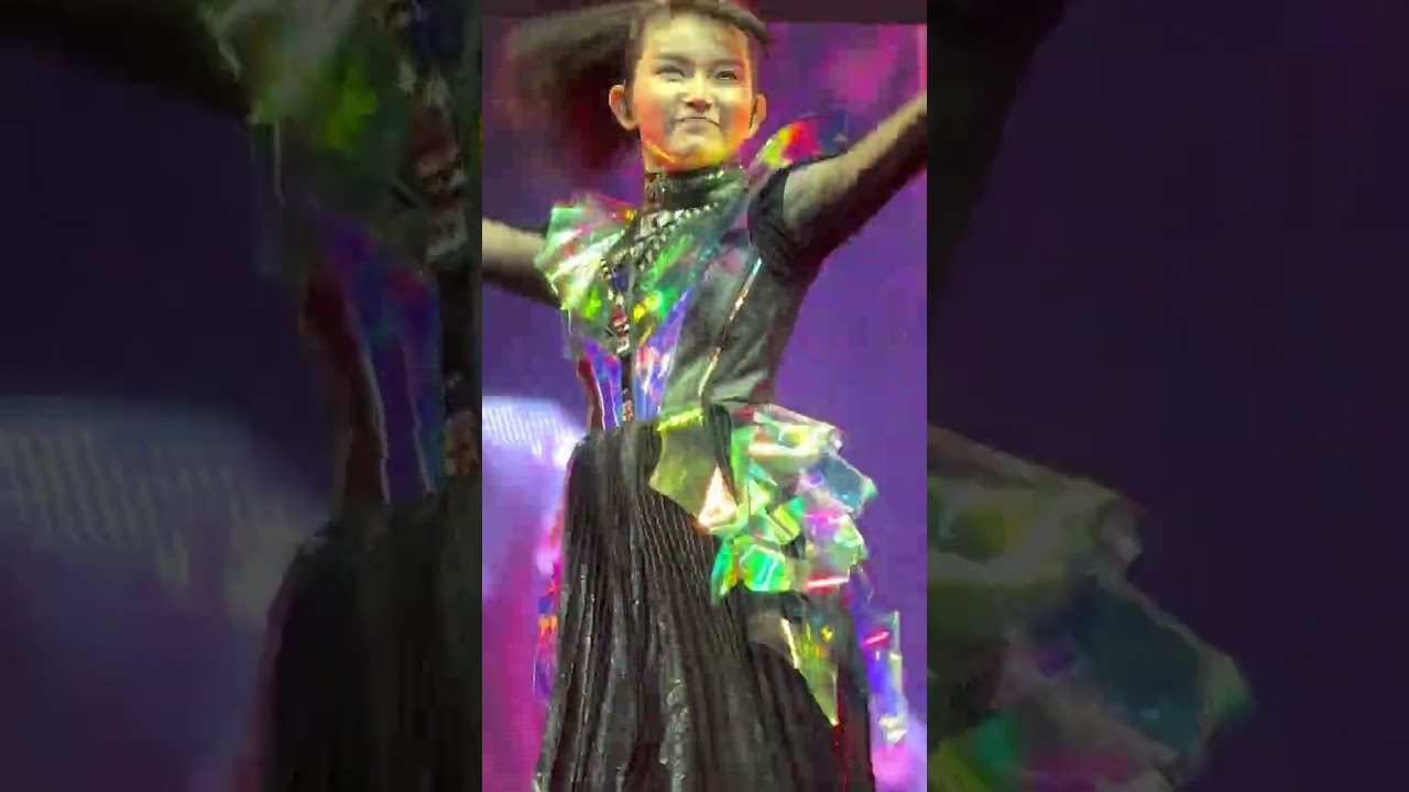 BABYMETAL PA PA YA!! SU-METAL Dance [4K] @Zepp Kuala Lumpur 4 June 2023 - Moe Zine