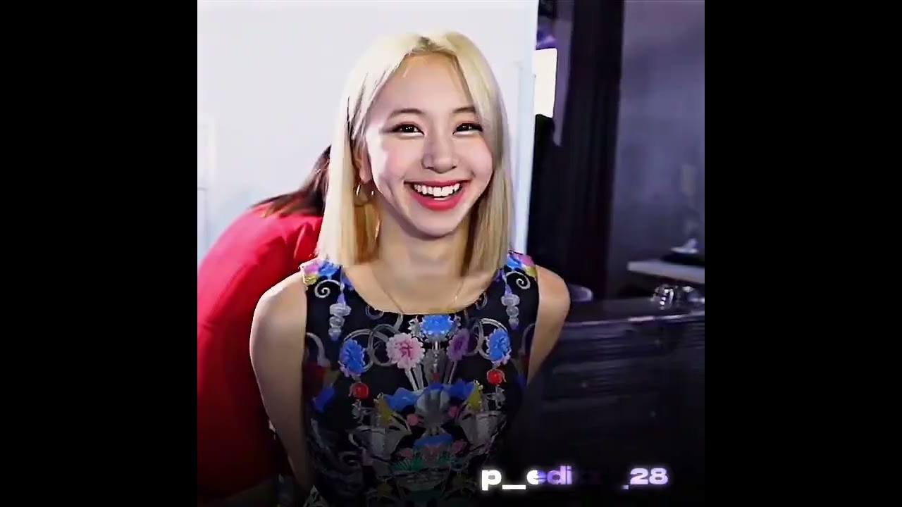 Chaeyoung 😍😍 #chaeyoung #chaeyoungtwice #twice #twicechaeyoung #ytshorts #shorts @TWICE - Moe Zine