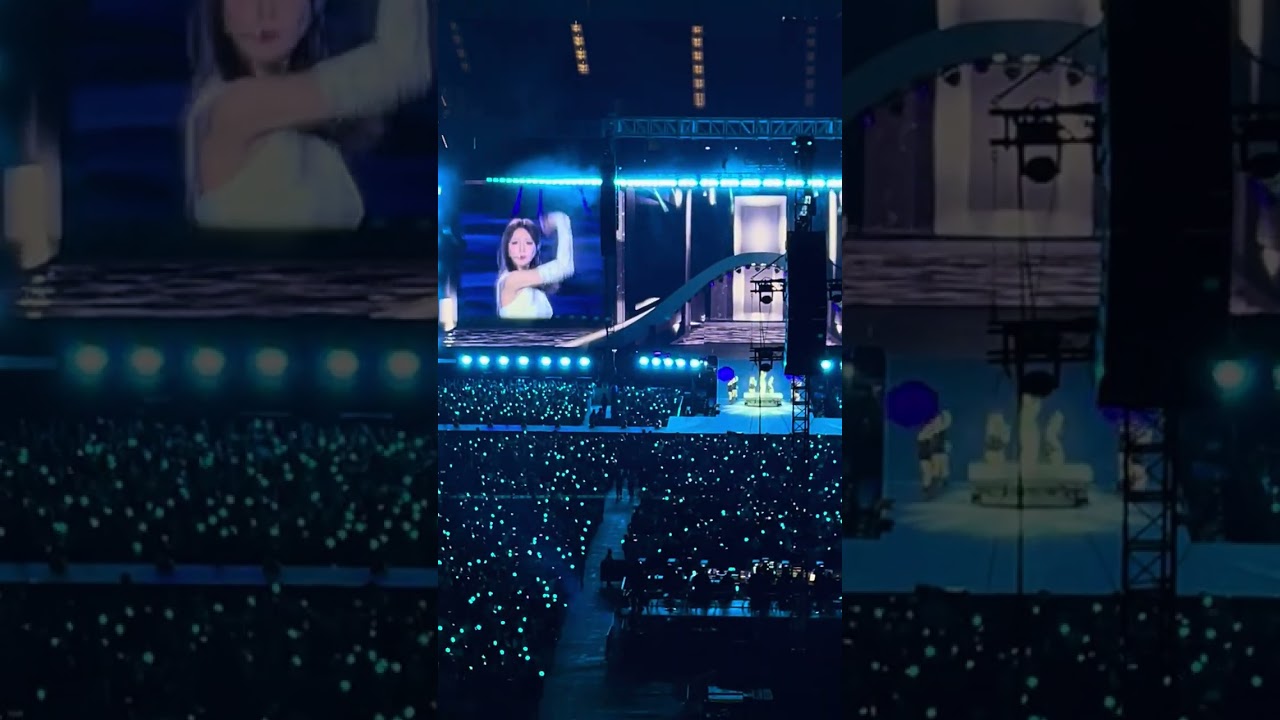 Tzuyu from Twice ‘Done for me’ solo stage in LA 5th World Tour - Moe Zine