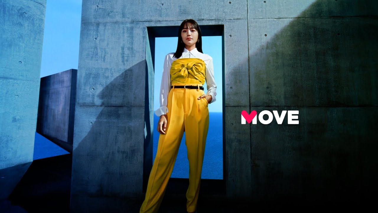 川口春奈、カラフルなファッション4変化！お気に入りは「黄色のパンツスタイル」 「MOVE by Qoo10」新TVCM「感じるままに、着よう」篇 - Moe Zine