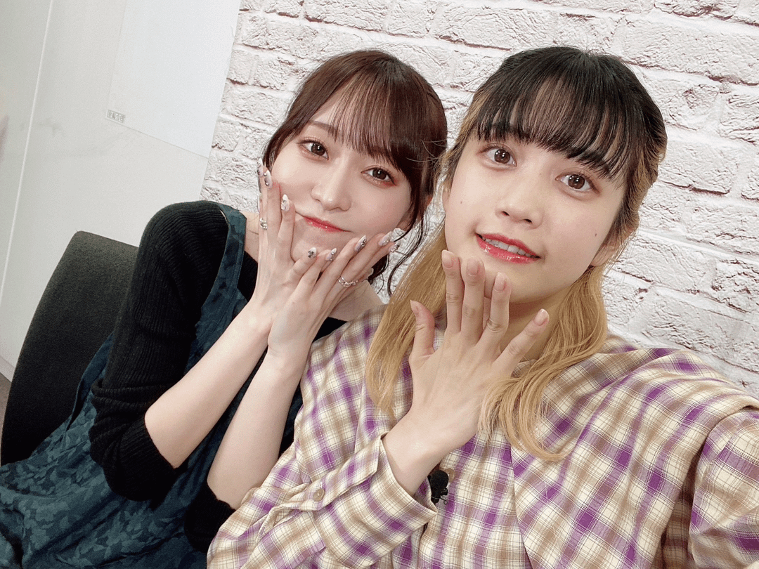 Ishitobi Erika and Koizumi Moeka from ~moe's note~ #34 - Moe Zine