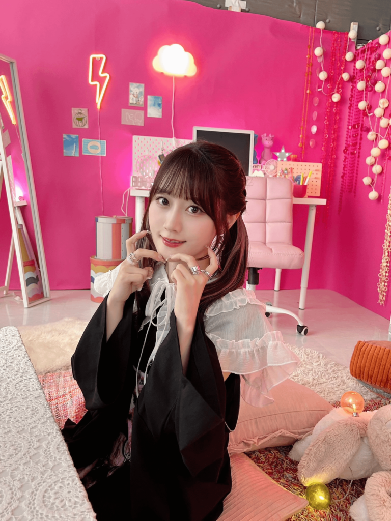 小倉唯ニューシングル👑Empty//Princessの発売まであと1日👑 - Moe Zine