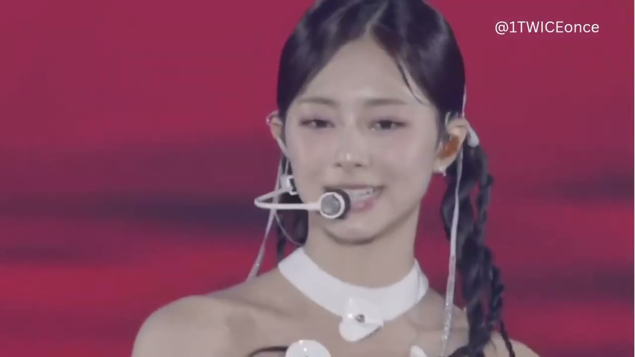 Tzuyu solo stage "new stage outfits"!! Twice 5th japan world tour!! - Moe Zine