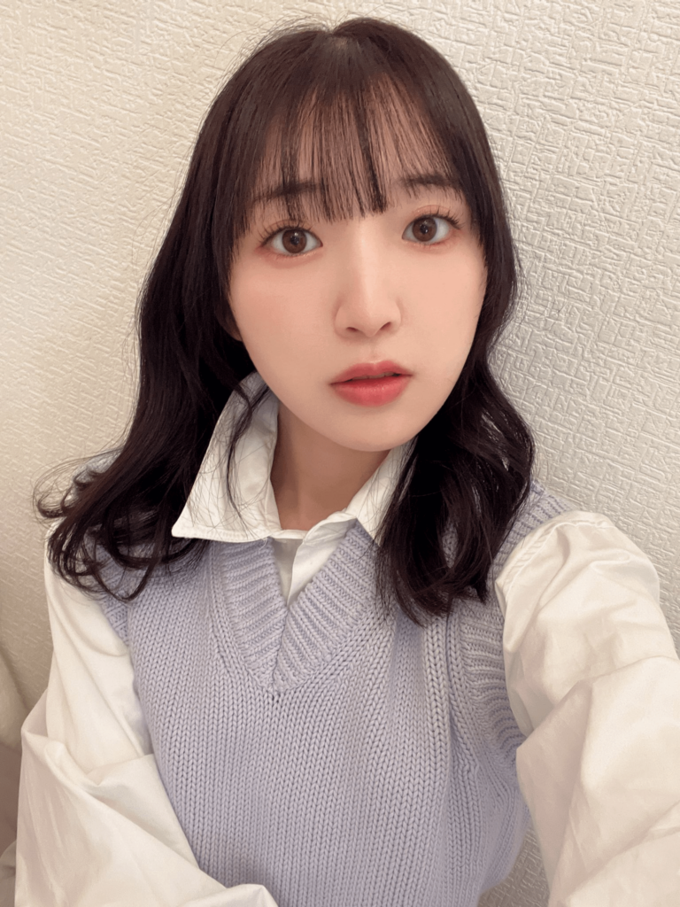 Toyota Moe: 💜🤍 - Moe Zine