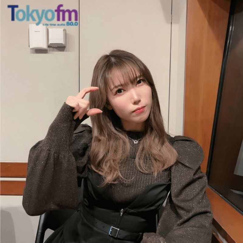 相坂優歌 『夕上がり何にのむ？』#34 - Moe Zine