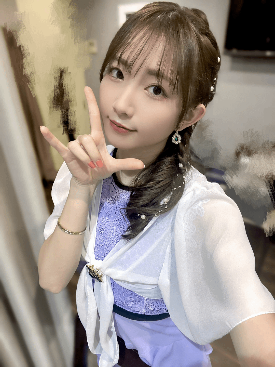 青山渚「Daydream」MV撮影時 - Moe Zine