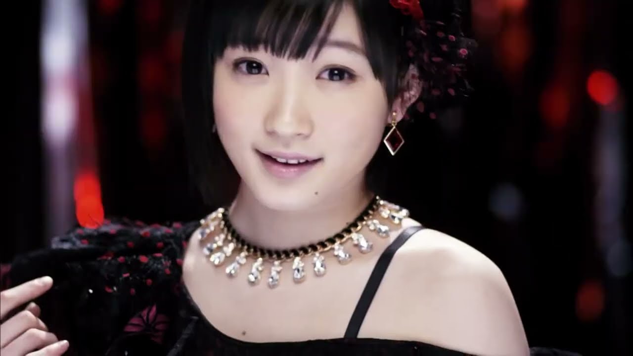 Juice=Juice - 裸の裸の裸のKISS [Official MV] - Moe Zine