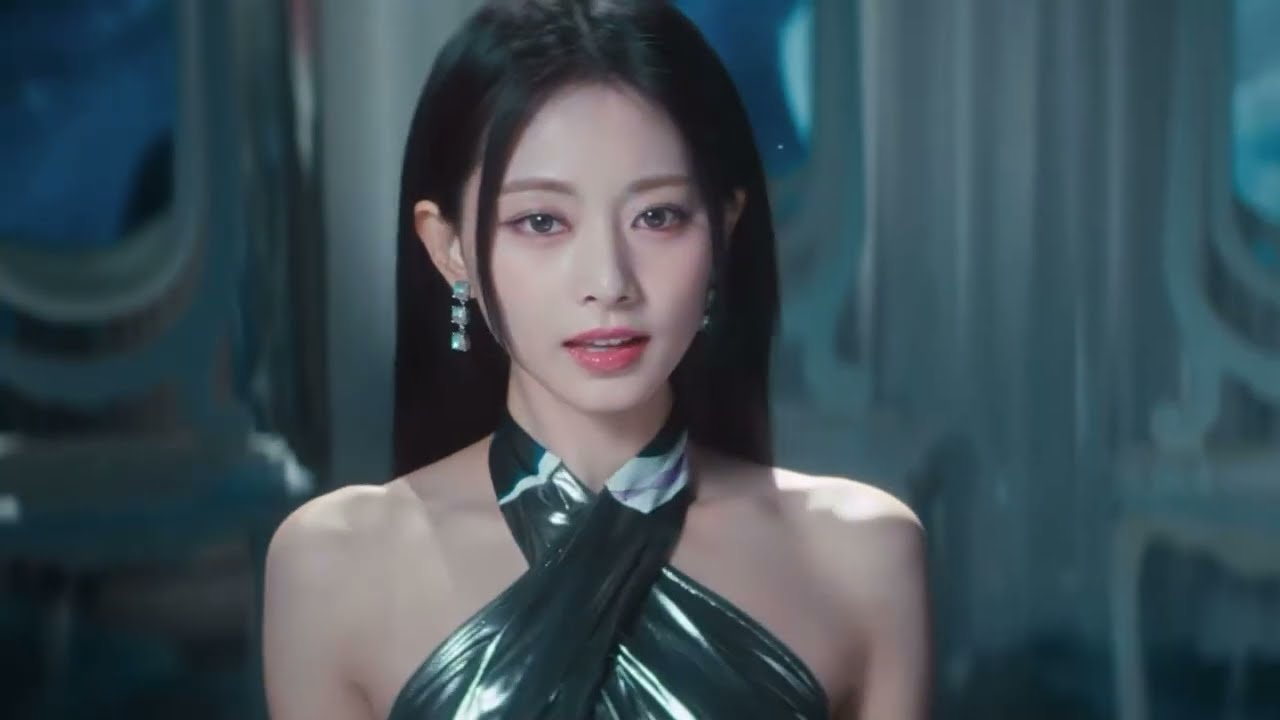 TWICE ‘ONE SPARK’ but Tzuyu lines only - Moe Zine