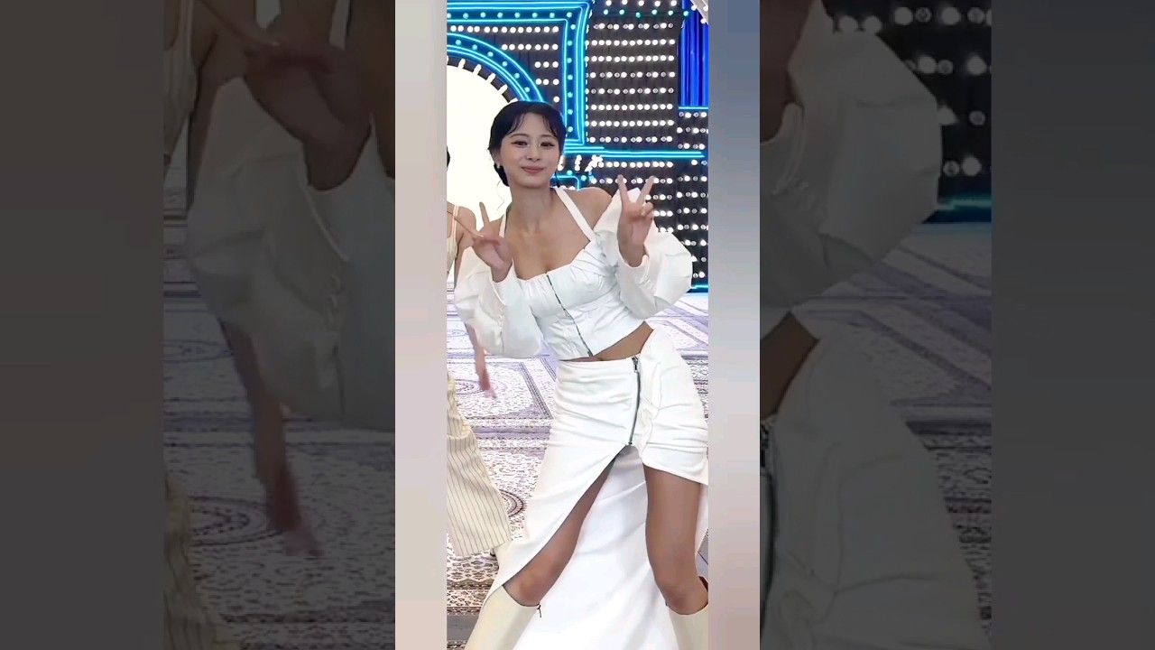Tzuyu enjoys this One Spark dance so much ️ ️‍🔥 #Tzuyu #쯔위 #ツウィ #周子瑜 #子瑜 #จื่อวี #twice #shorts ...