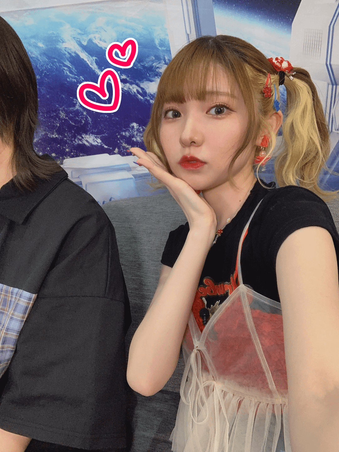 Mineda Mayu and Tsuchiya Rio from ChanRio Space Ship #15 - Moe Zine