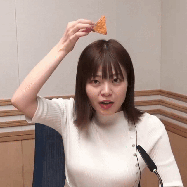 More Suzushiro Sayumi GIFs from Suzuhome #242 - Moe Zine