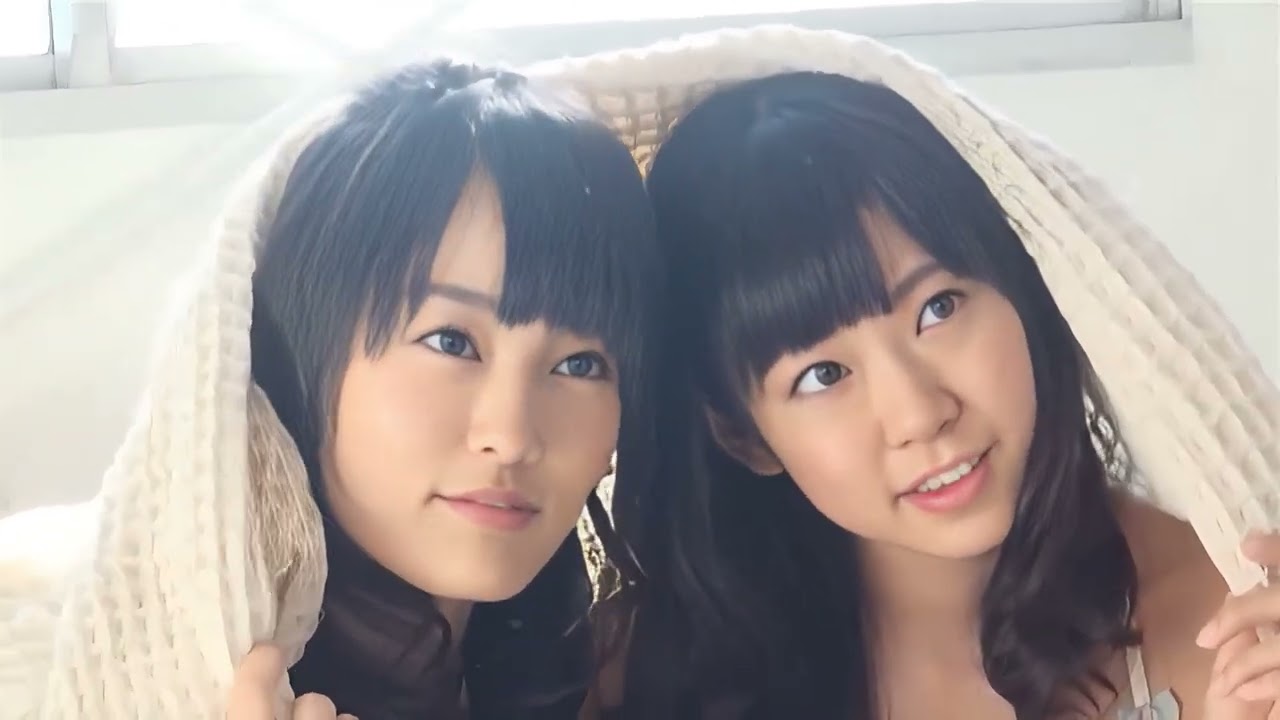 山本彩 Yamamoto Sayaka &渡辺美優紀 Watanabe Miyuki。新しい4K版 - Moe Zine