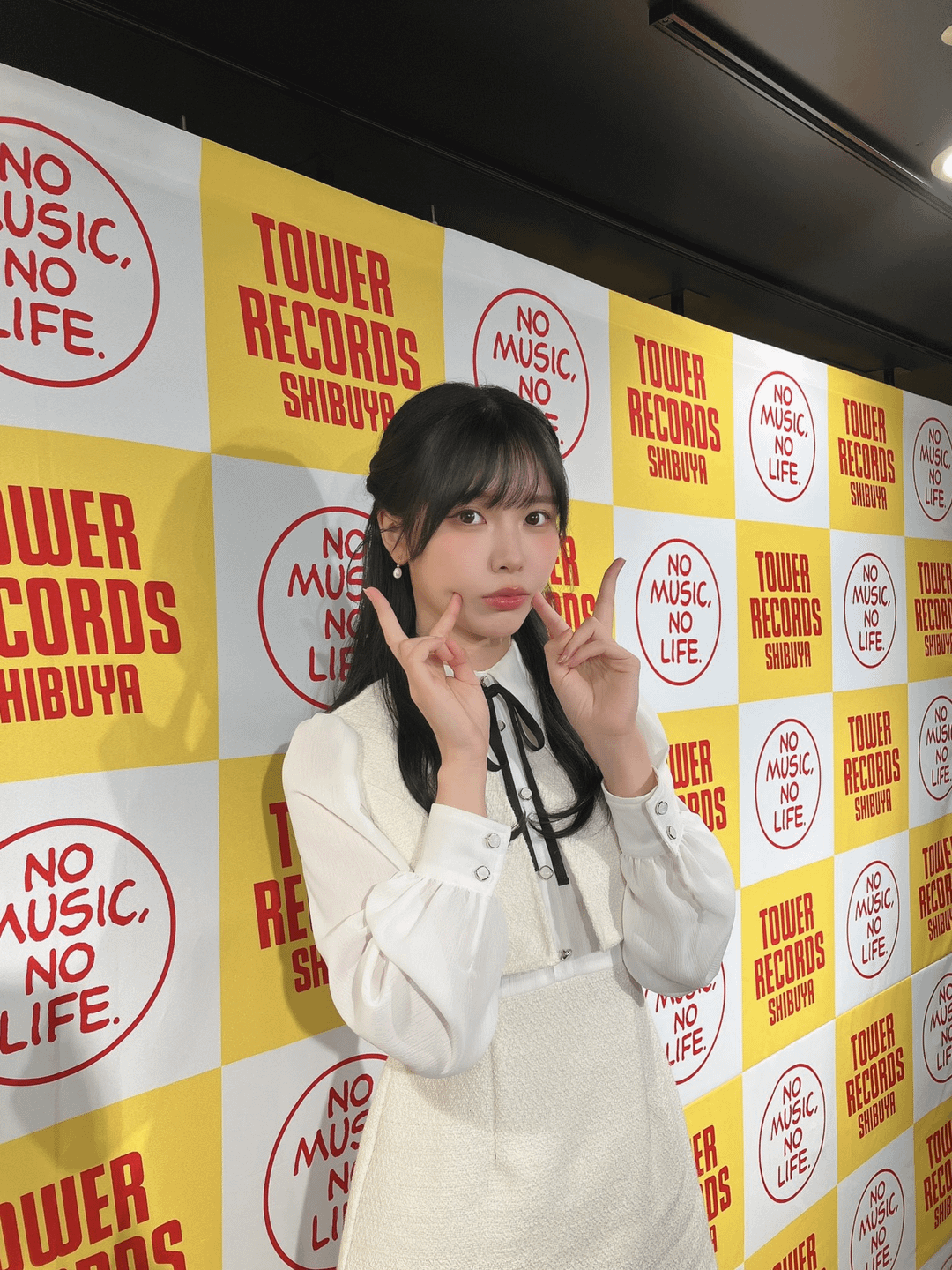 Liyu from 彼女のカレンダー先行イベント - Moe Zine