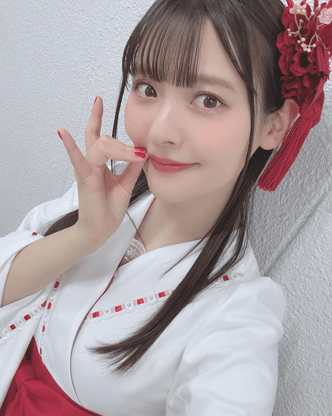 Uesaka Sumire, Hondo Kaede, and Wakayama Shion from ANIMAX MUSIX - Moe Zine