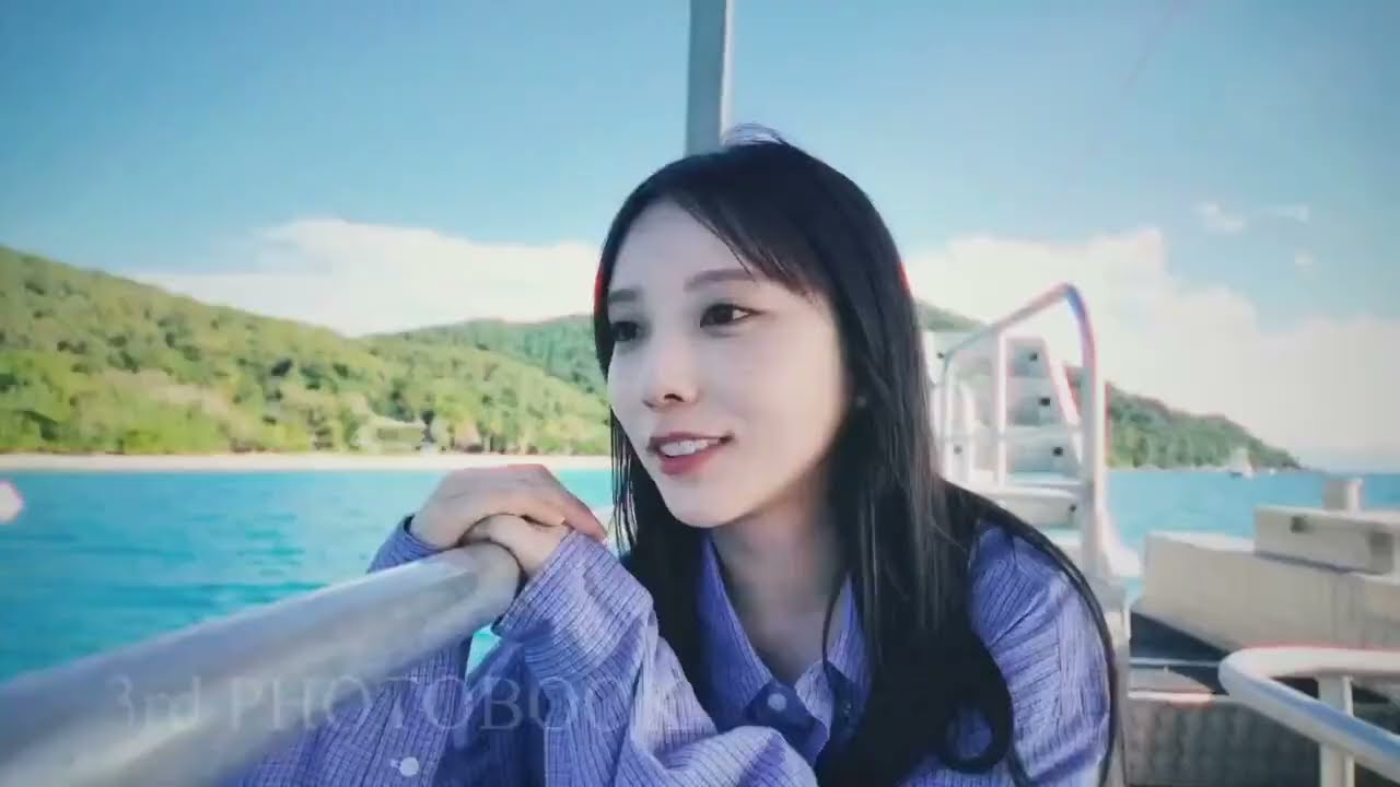 乃木坂46与田祐希3rd写真集 🐐 CM - Moe Zine