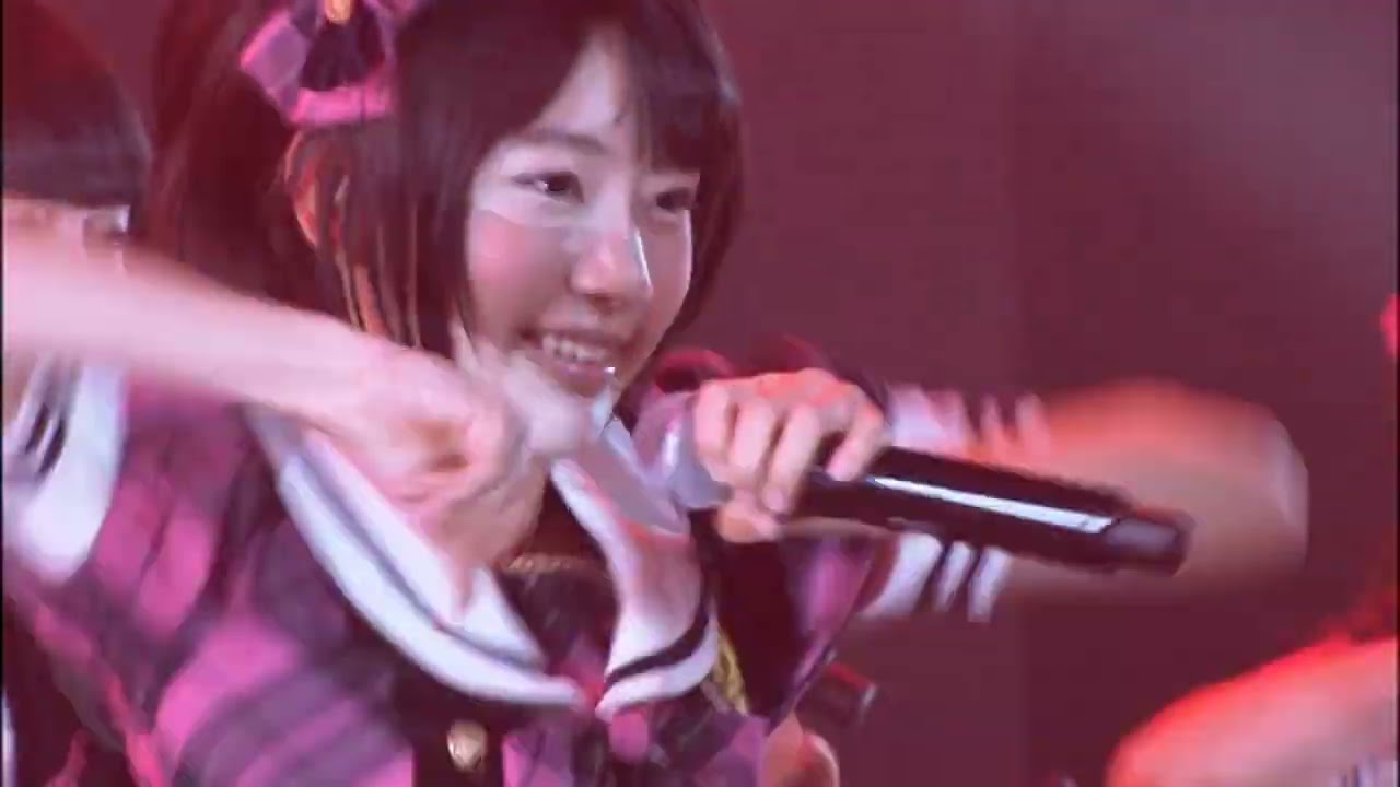 HKT48 2013 初恋バタフライ - Moe Zine