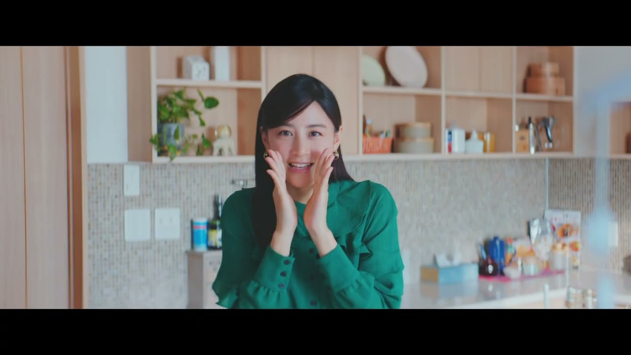 松井証券 山本美月 15秒01 - Moe Zine