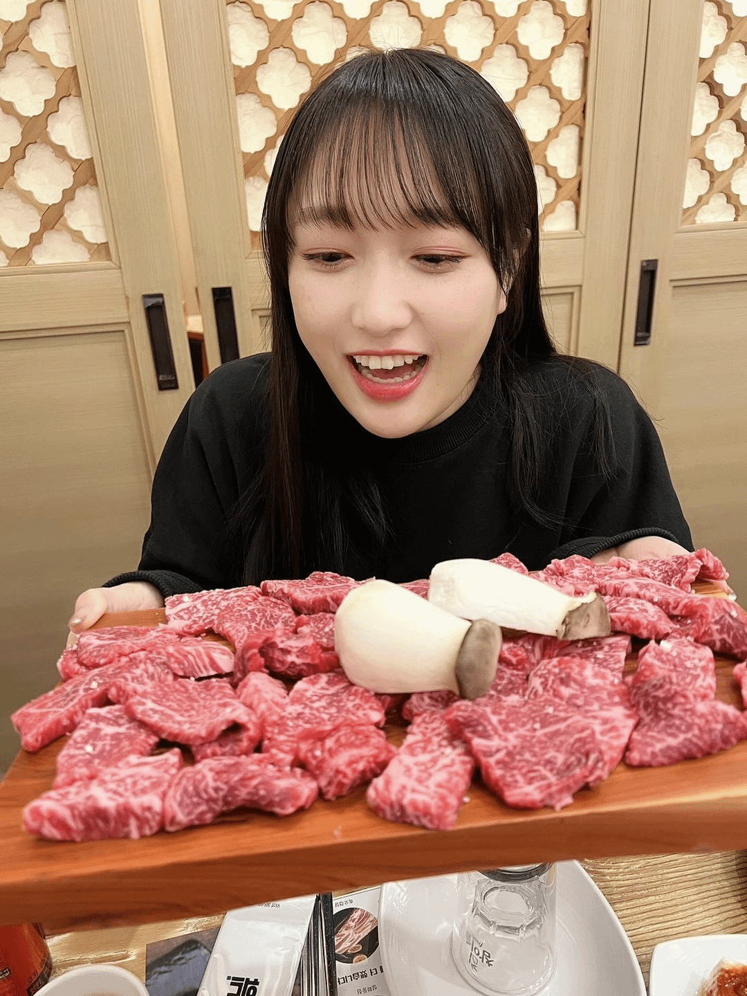 Miyu-chan…Niku da yo… - Moe Zine