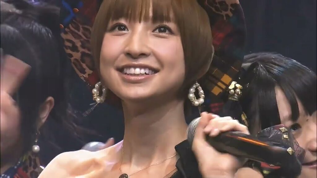 AKB48 上からマリコ [4K] - Moe Zine