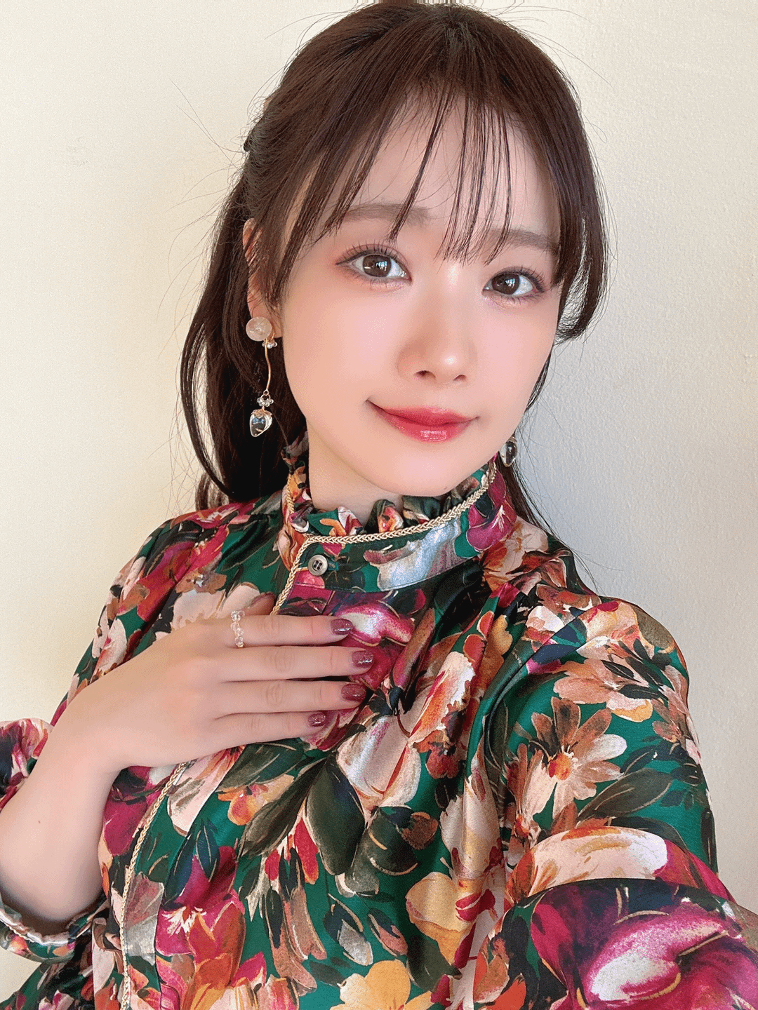 彼女の3月のドラゴンエイジシュートからのスグタヒナ - Moe Zine