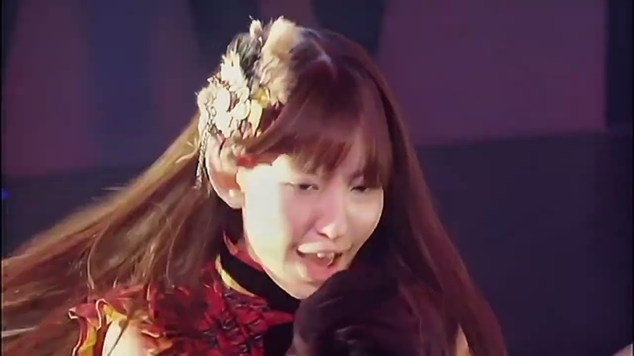 AKB48 「Beginner」 AX2011 Top 2 - Moe Zine