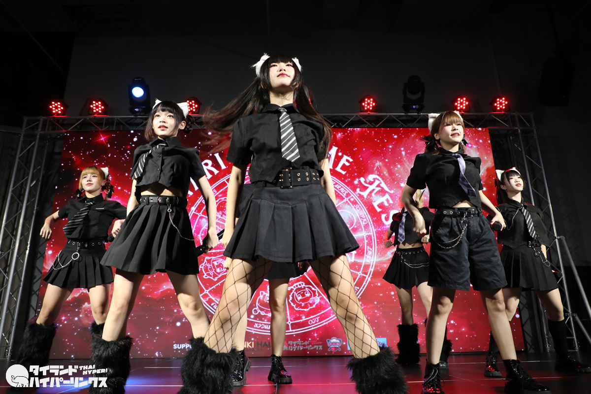 タイのアイドル Yami Yami（闇闇）が「Ikinari Tell Me Fest」に登場 - Moe Zine