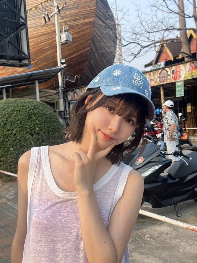 彼女のhitomiの写真帳からのliyuu - Moe Zine