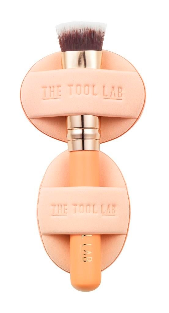 韓国発！話題のメイクツールブランド“THE TOOL LAB”から日本発上陸の「THE TOOL LAB 超密着コンシールデュオ」新登場！5月 ...