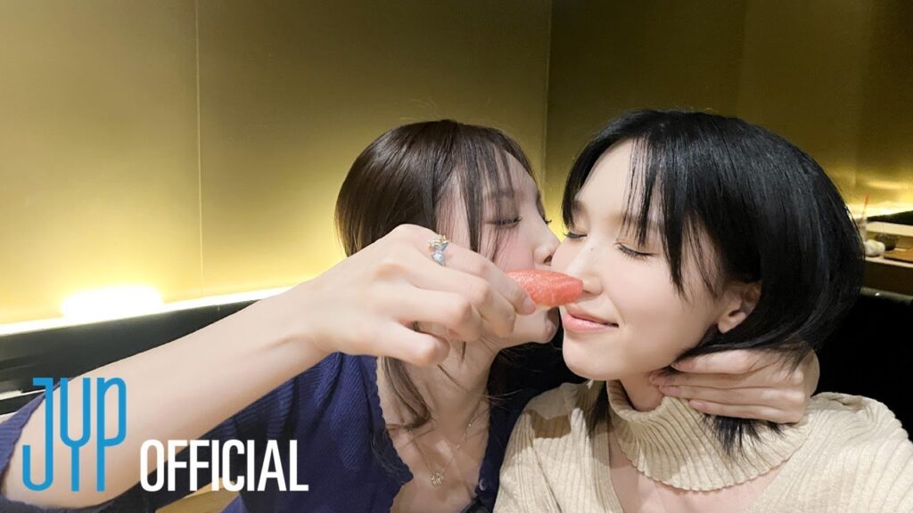 [2WICE's DATE Season 4] Ep. NAYEON💞MINA - Moe Zine