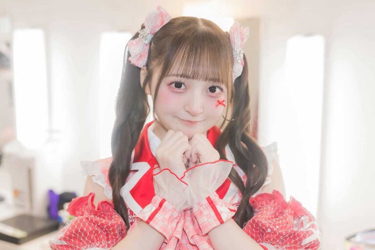 現役アイドル・こるねの腕がムッキムキ 顔とのギャップにネット衝撃「え？本物？」「ヤバすぎるw」 | ENCOUNT - Moe Zine